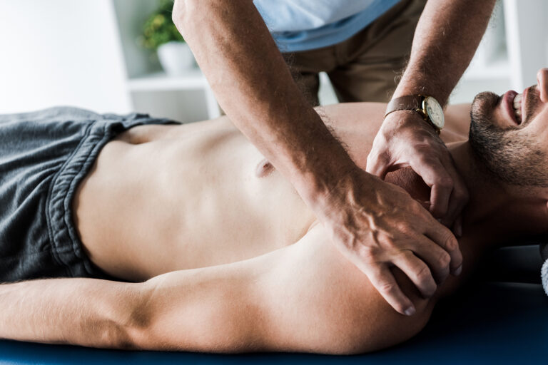 Discover how a Massage for Frozen Shoulder Relieves Pain