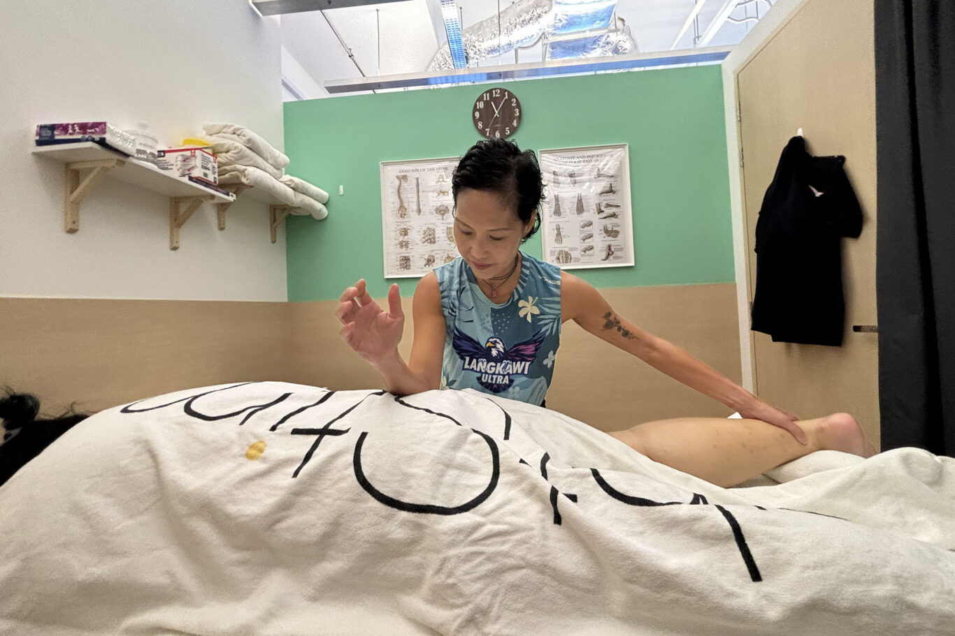 Management of Chronic Lower Back Pain and Treatment | HelloPhysio ...