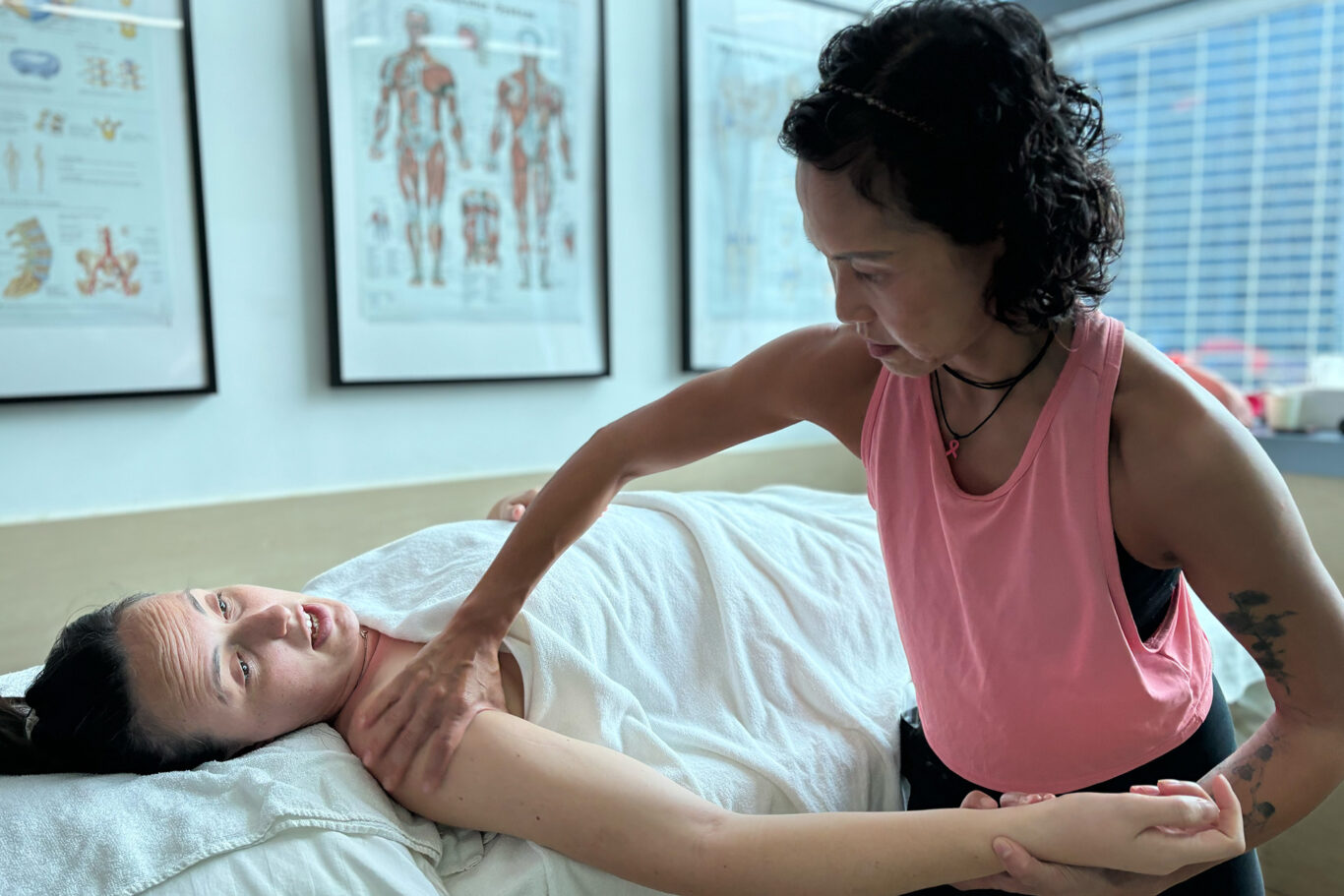 Physiotherapy Shoulder Pain Treatment in Singapore